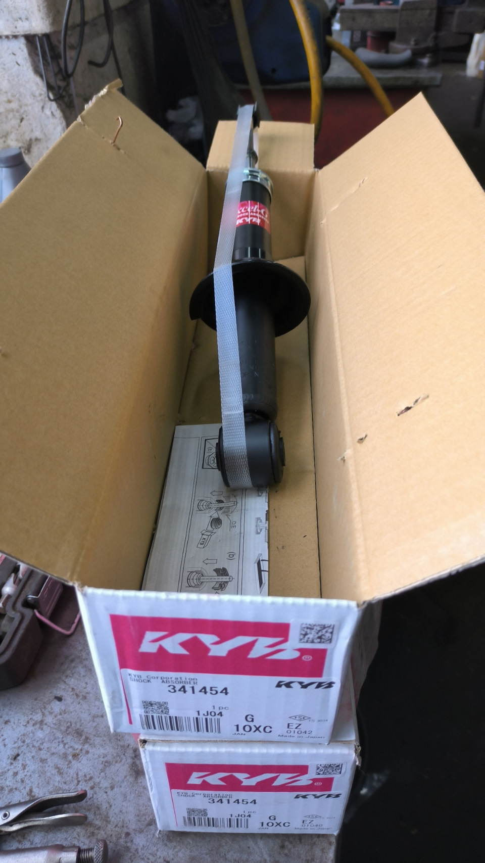 341454 Амортизатор задний (левый/правый). Серия Excel-G KYB | Запчасти ...