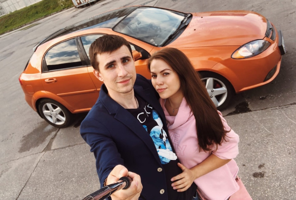 Оклейка крыши в черный глянец и установка верхнего спойлера ...