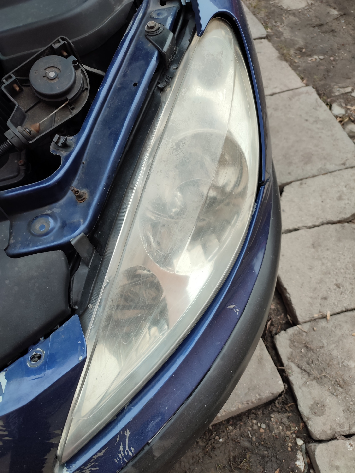 Передние фары пежо 307 — Peugeot 307, 1,6 л, 2001 года | своими руками ...