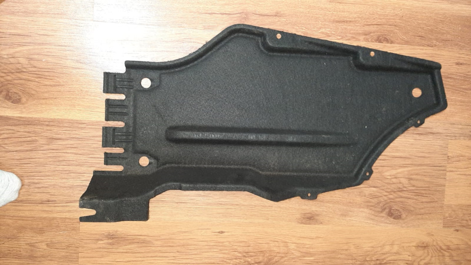 8R0825208E Защита кузова VAG | Запчасти на DRIVE2