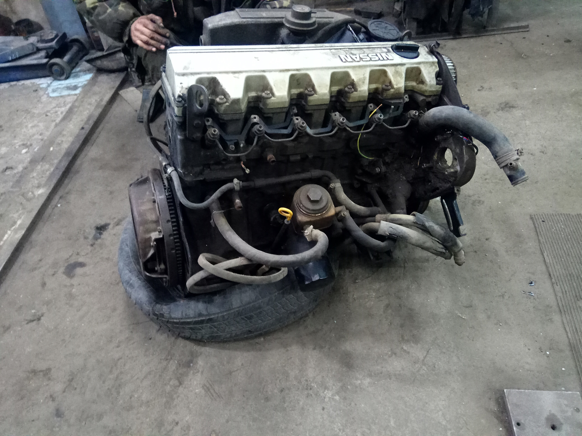 Фени та ля комедия ч2 — Nissan Patrol GR I (Y60), 2,8 л, 1995 года | поломка | DRIVE2