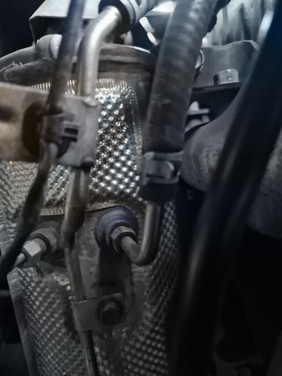 Запись 101.3 — Замена датчика дифференциального давления выхлопных ...