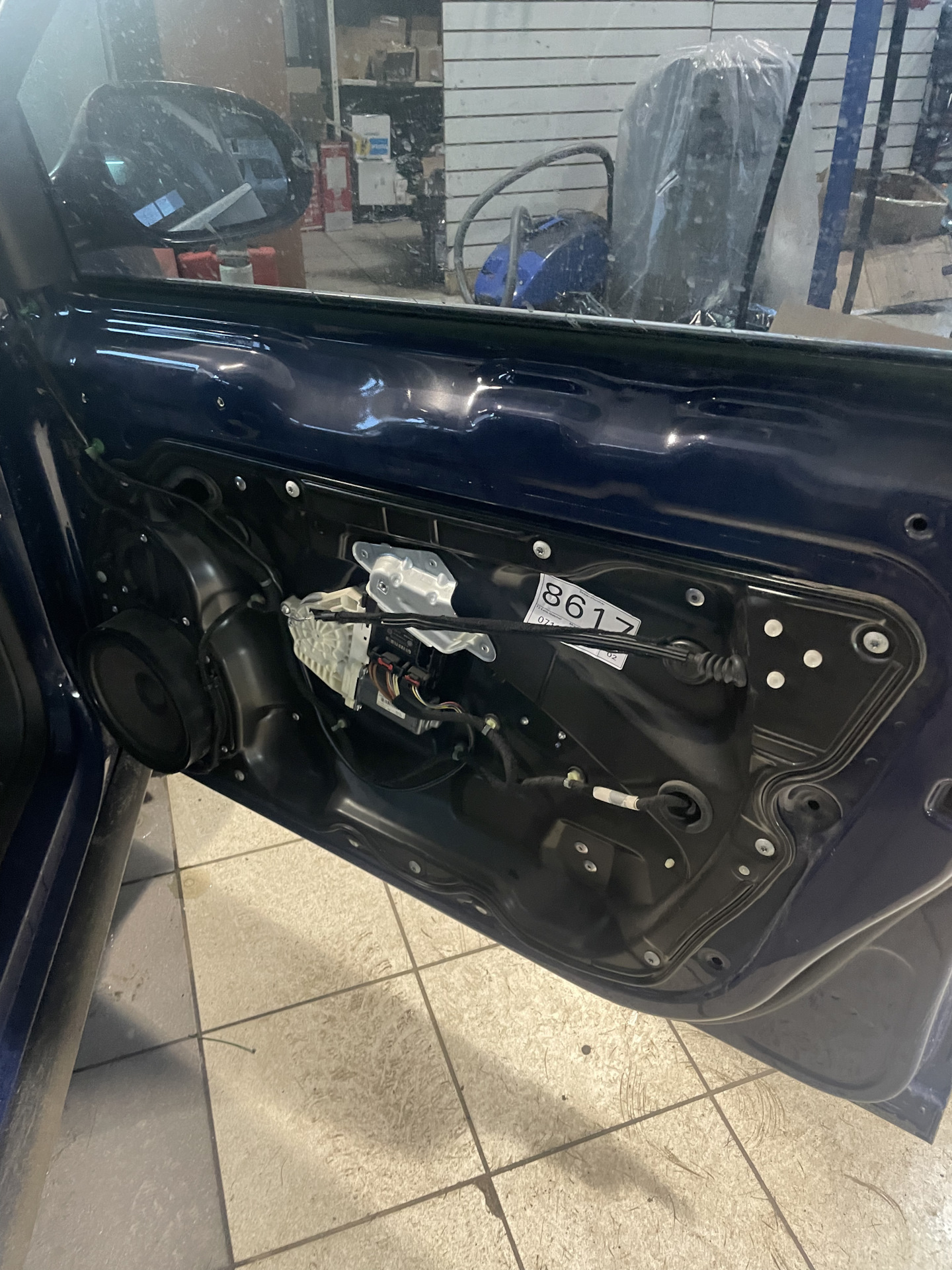 Восстановление крепления пистонов обшивки двери — Volkswagen Passat B6 ...