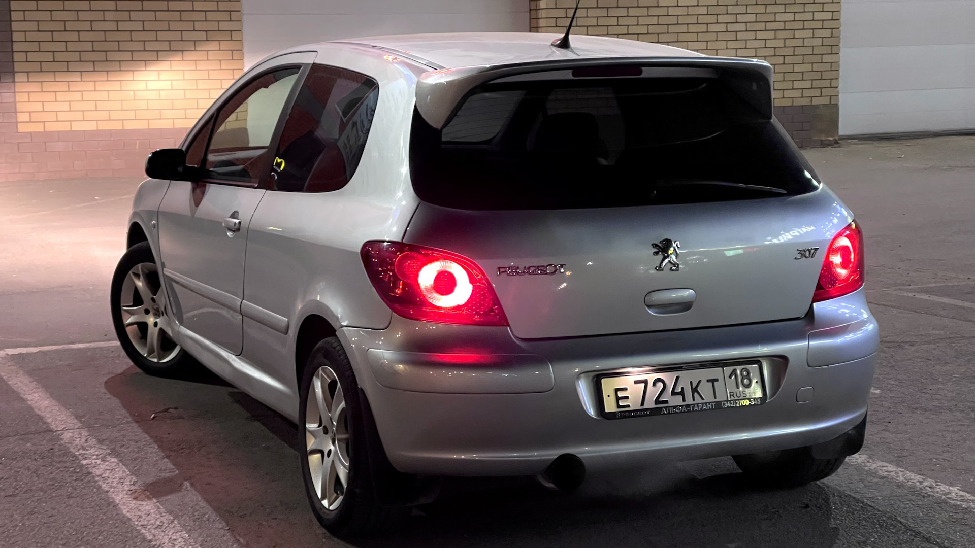 Peugeot 307 2.0 бензиновый 2003 | на DRIVE2