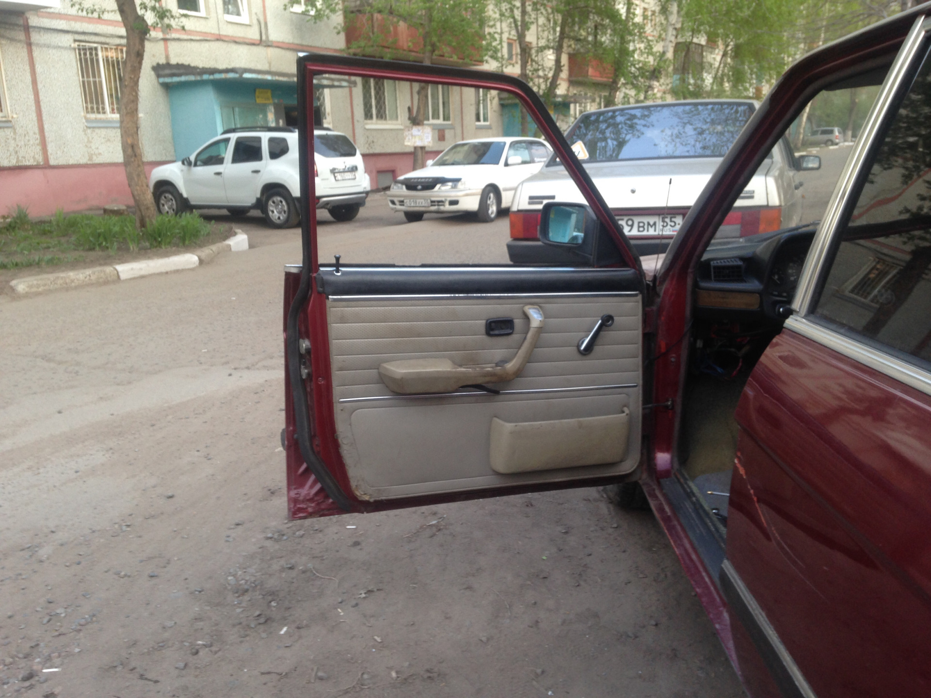 Inside me [UPD] — BMW 5 series (E12), 2 л, 1980 года | стайлинг | DRIVE2