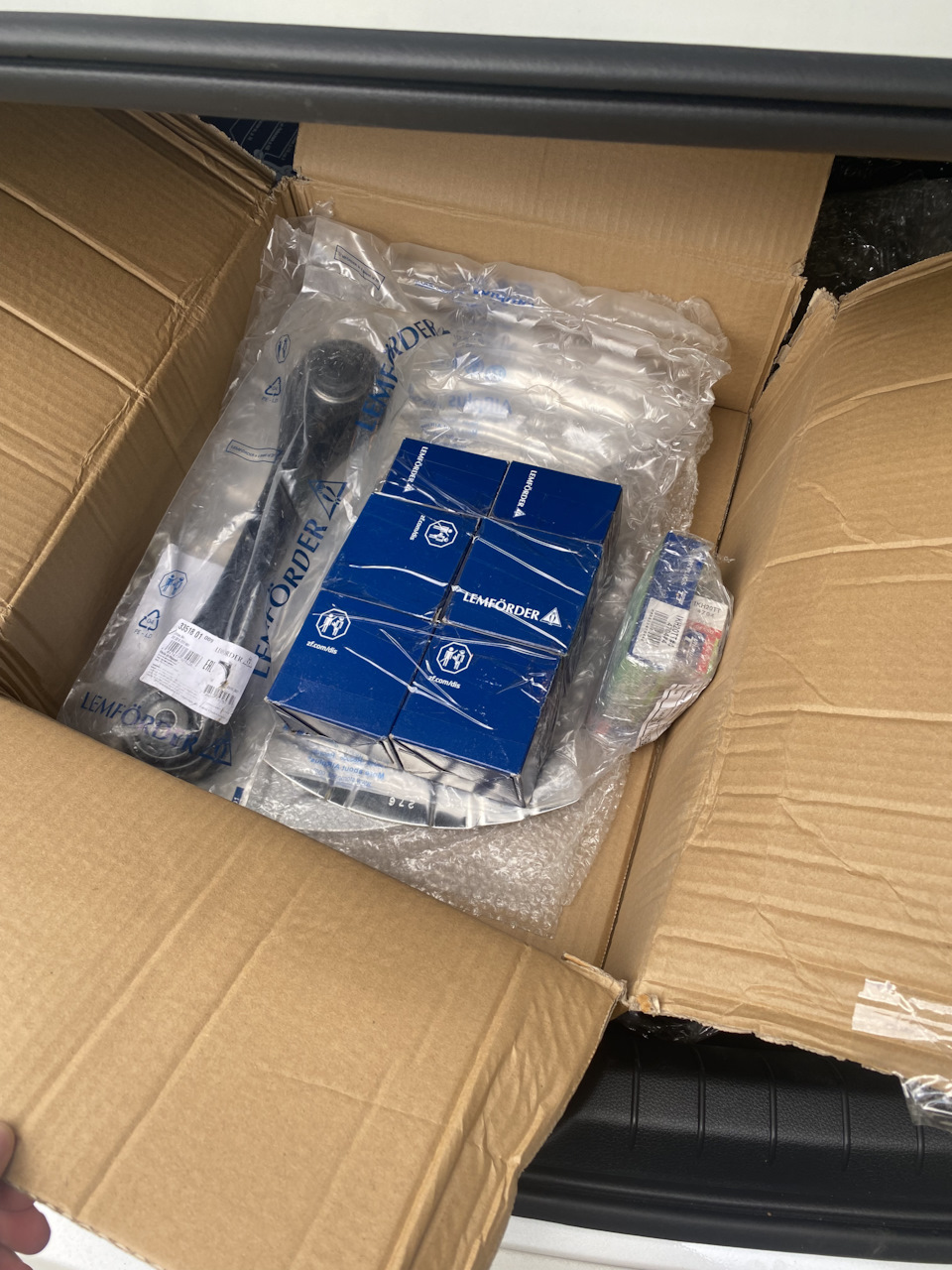 3351801 Рычаг подвески LEMFORDER | Запчасти на DRIVE2