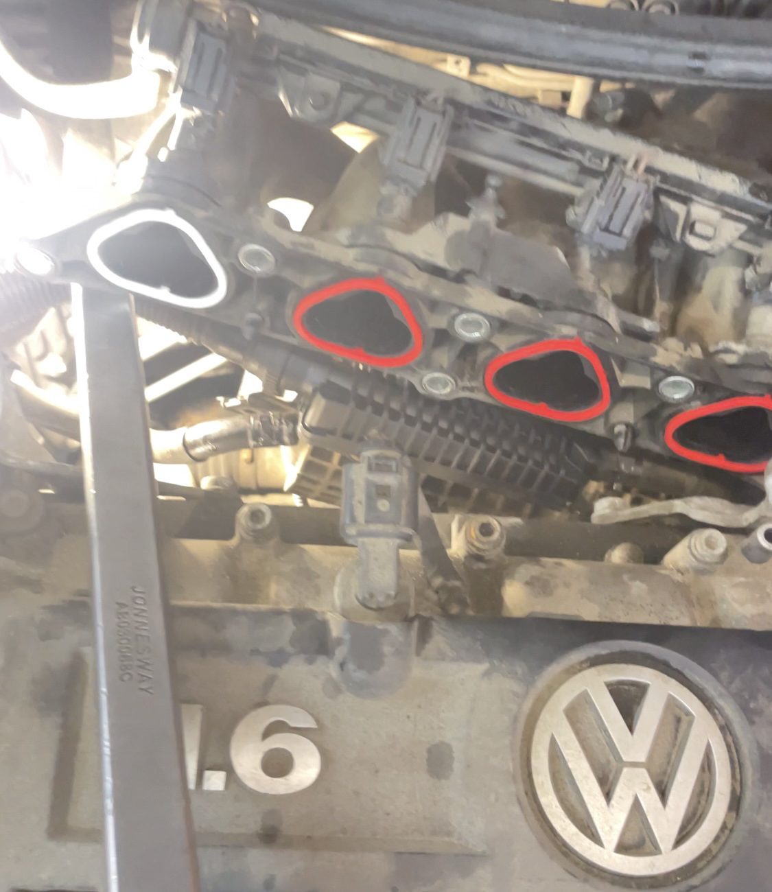 Подогреватель системы вентиляции картера — Volkswagen Polo Sedan, 1,6 л ...