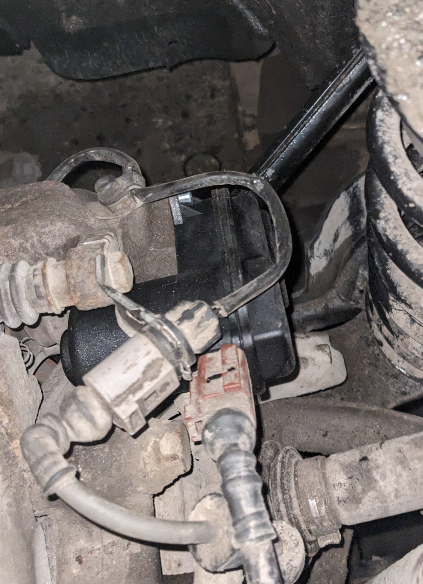 Желтая ошибка стояночного тормоза (скрип электромоторов) — Audi A6 (C7 ...