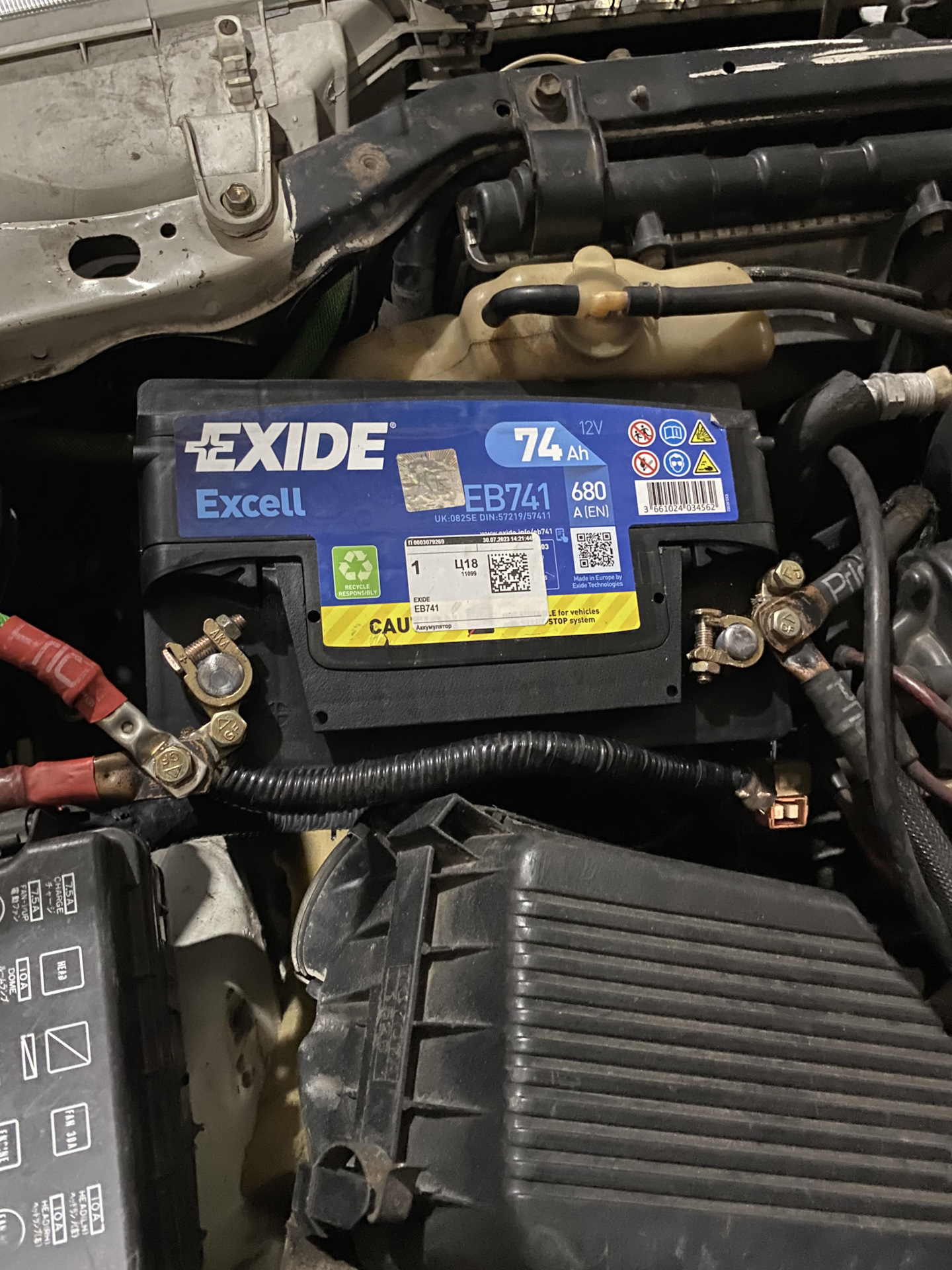 Аккумулятор — Toyota Corolla (90), 1,6 л, 1990 года | расходники | DRIVE2