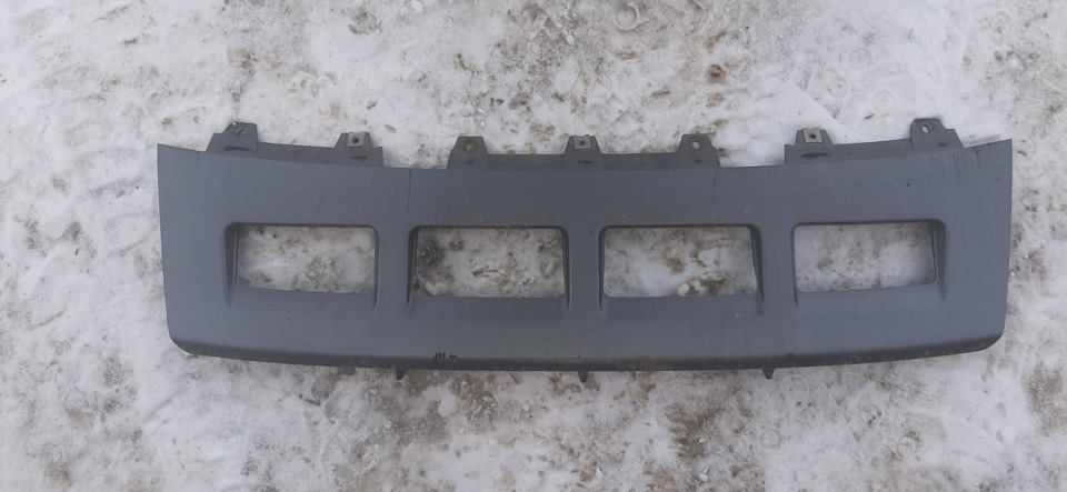 8R0807110A Спойлер для бампера Audi Q5 VAG | Запчасти на DRIVE2