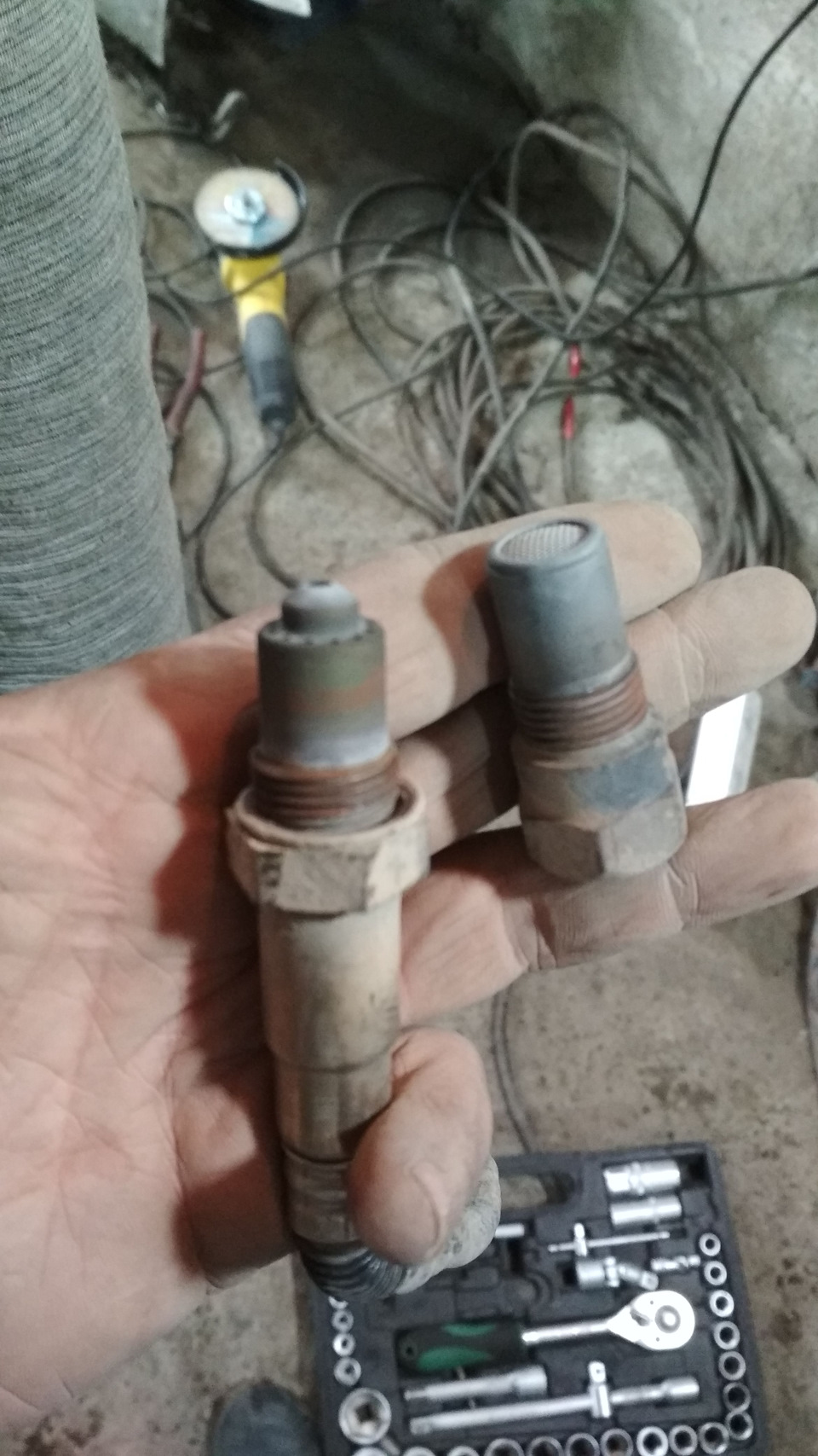 замена лямбды — Ford Focus Sedan II, 1,8 л, 2008 года | своими руками ...