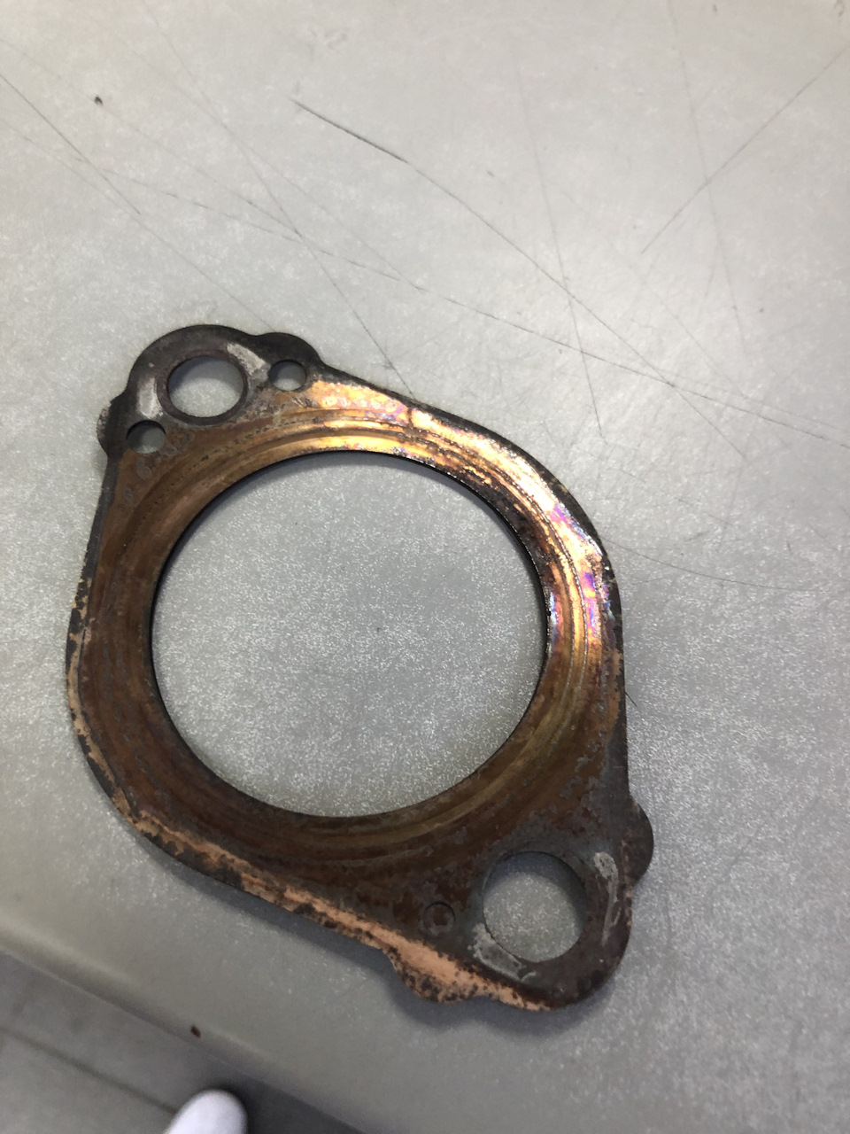 Замена прокладки глушителя — Mitsubishi Lancer X, 2 л, 2008 года ...