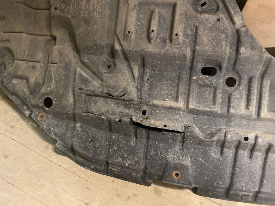 Пластиковые пыльники. — Toyota Camry (XV50), 2 л, 2013 года ...