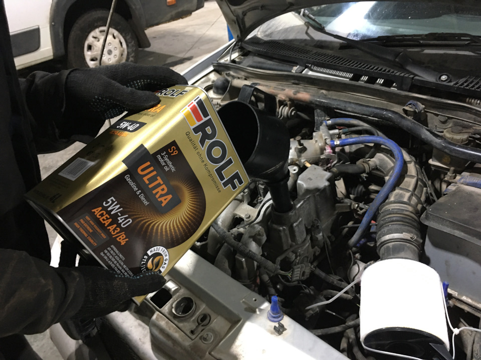 Замена масла в дрыгателе+воздушный фильтр — Lada Калина Спорт (1G), 1,6 ...