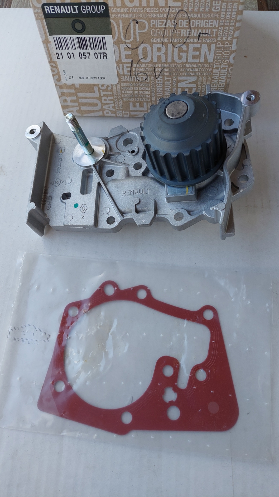 210105707R Насос водяной в сборе RENAULT | Запчасти на DRIVE2