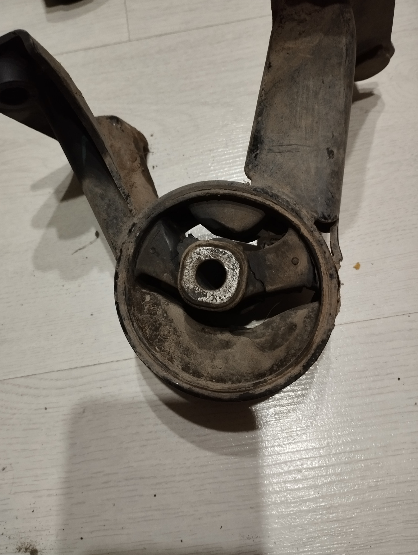 Приятно, когда тихо) замена элементов подвески — Geely Emgrand X7, 2 л ...