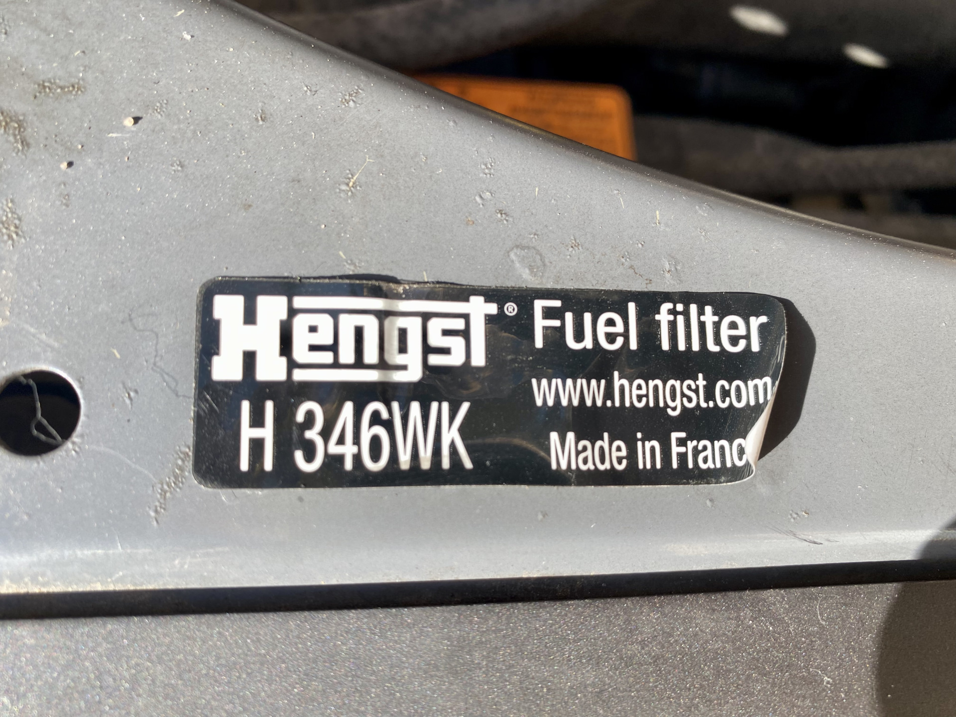Топливный фильтр Hengst H346WK = Purflux FCS604 — Mitsubishi Outlander ...