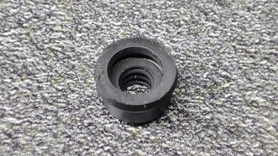 1430502 Штуцер трубки сцепления / Transit 06~ Ford | Запчасти на DRIVE2