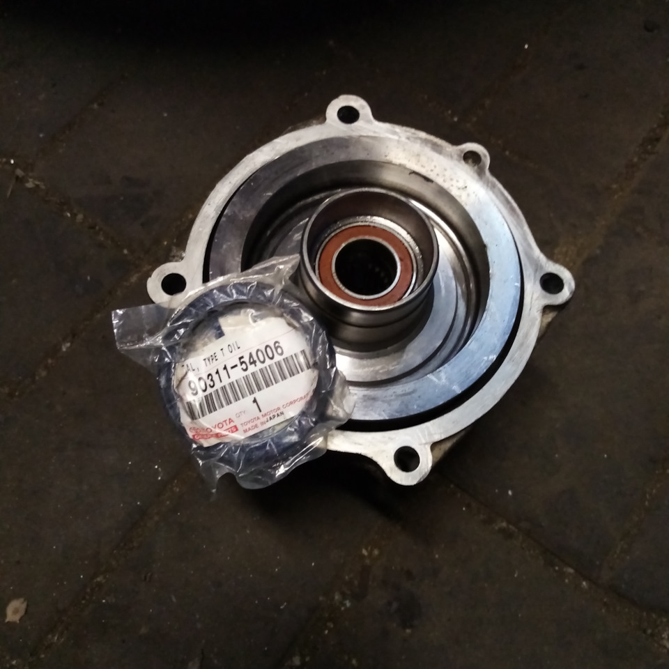 #15 Подшипник муфты + сальники — Toyota RAV4 (III), 2 л, 2008 года ...