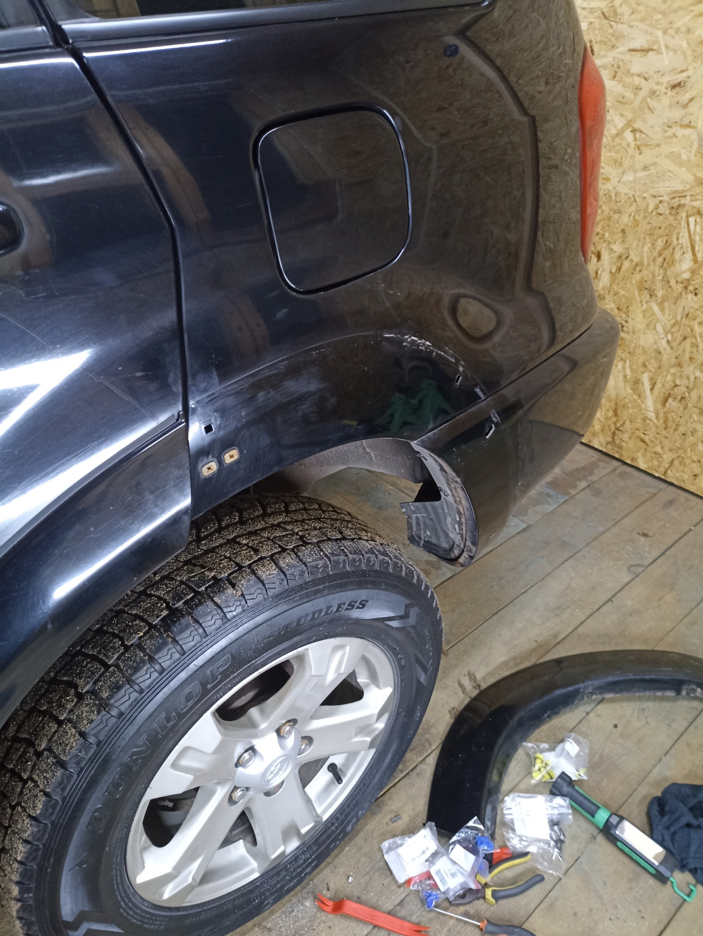 Мойка и редактирование фендеров — Toyota RAV4 (II), 2 л, 2003 года ...