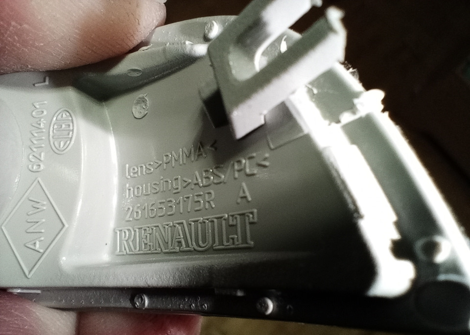 261653175R Повторитель указателя поворотов л RENAULT | Запчасти на DRIVE2
