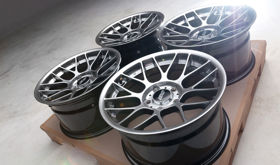 Apex ARC-8 vs BBS RC 300/301 — BMW Z4 Coupe (E86), 3 л, 2008 года ...