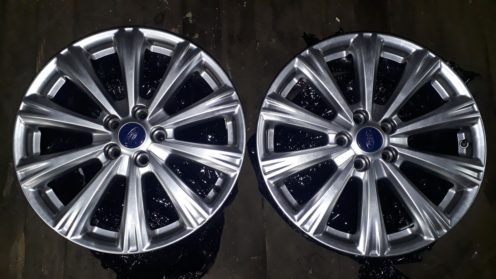 Новогодние подарки. — Ford Kuga (2G), 2,5 л, 2017 года | стайлинг | DRIVE2