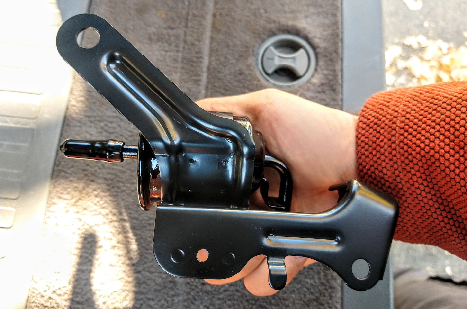 Замена топливного фильтра. А кто еще его менял на 2UZ? — Toyota Land ...