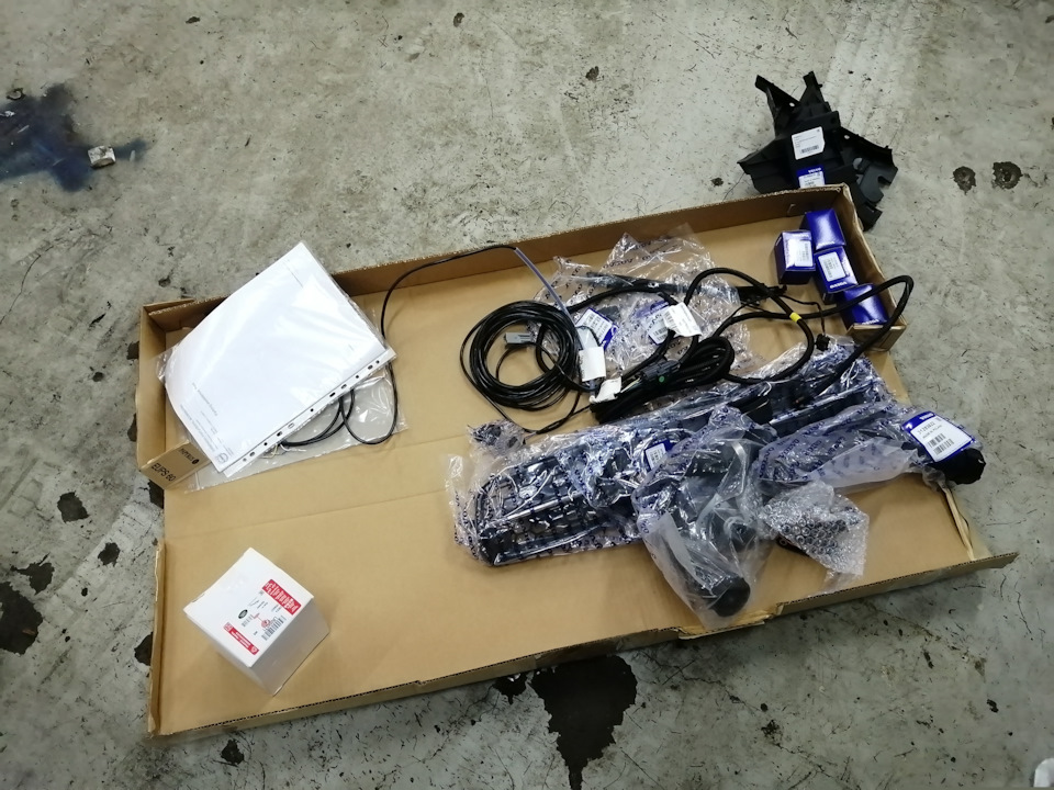 Установка передних парктроников, замена ПТФ на ДХО, установка ...