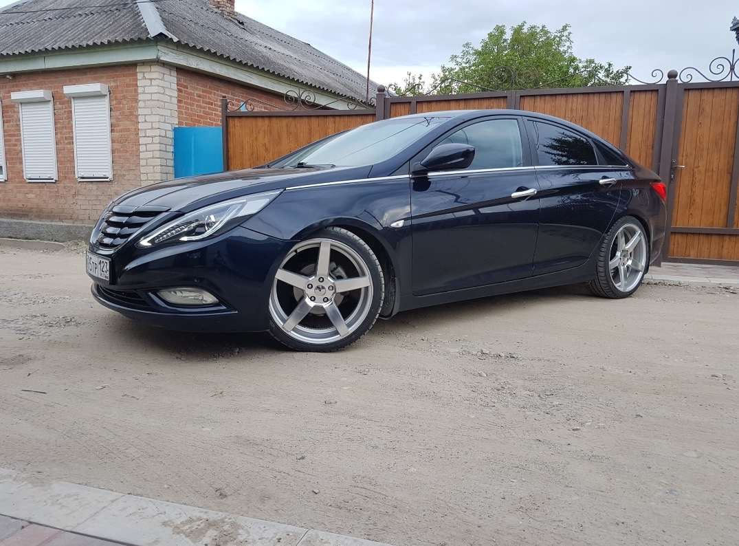 Диски R20 — Hyundai Sonata VI (YF), 2 л, 2010 года | стайлинг | DRIVE2