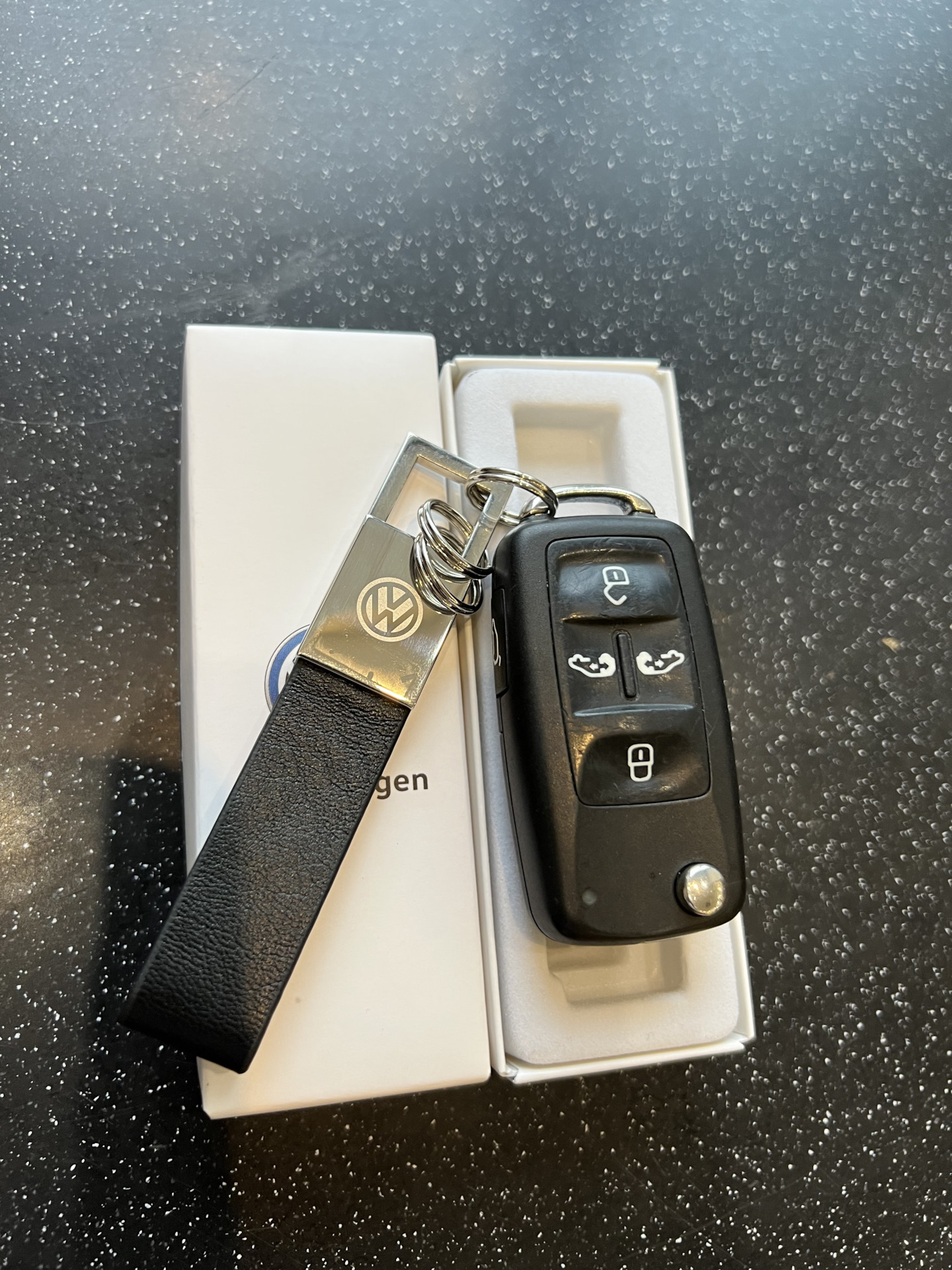 Приятная мелочь — Volkswagen Multivan (T6), 2 л, 2019 года | аксессуары ...