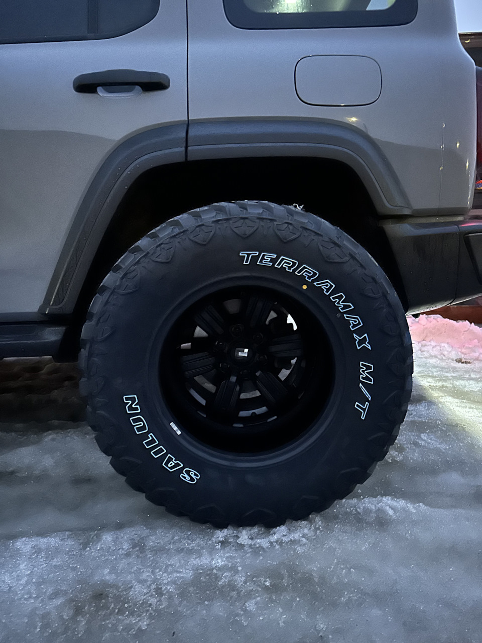 Sailun terramax MT 285/70/17 — Tank 300, 2 л, 2023 года | шины | DRIVE2