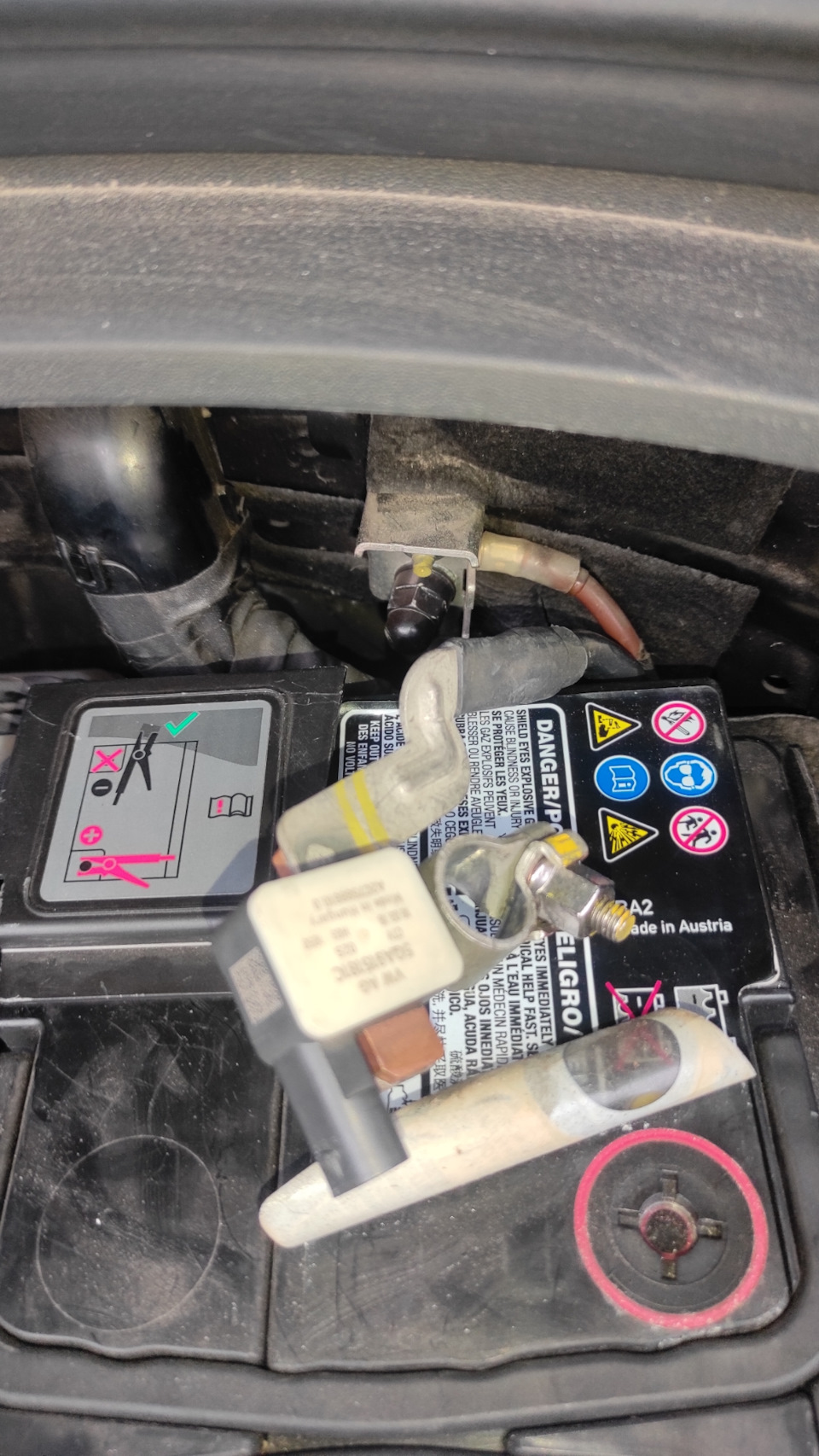 Накрылся датчик контроля заряда АКБ. — Skoda Kodiaq (1G), 2 л, 2018 ...