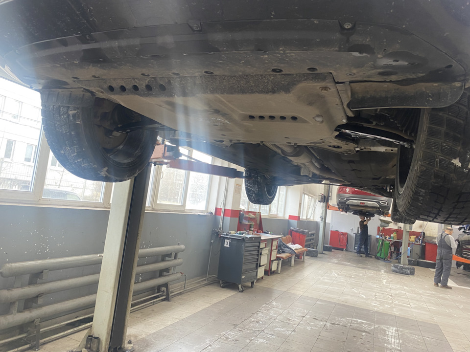 Замена передних рычагов — Geely Tugella, 2 л, 2023 года | своими руками ...