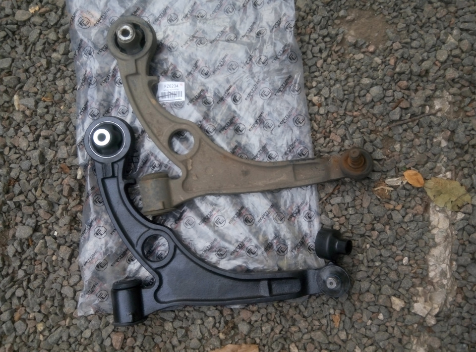 Передняя подвеска, замена поперечных рычагов, опорный подшипник. Stilo ...