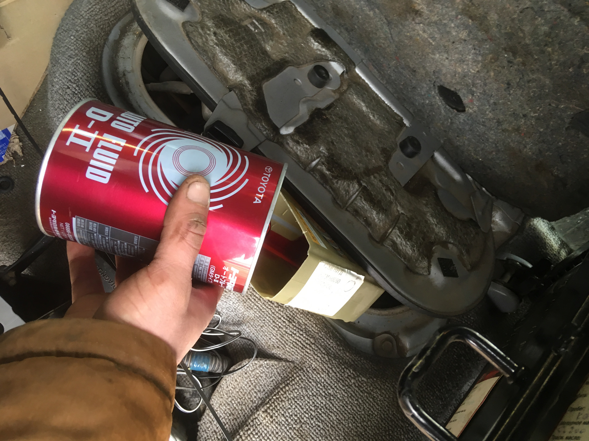 Частичная Замена масла в короБке — Toyota Estima (I), 2,4 л, 1998 года ...