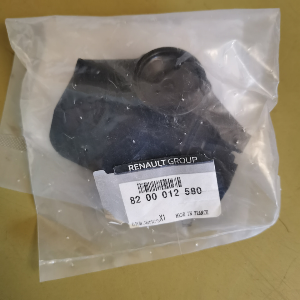 8200012580 Фиксатор бампера (плас) RENAULT | Запчасти на DRIVE2