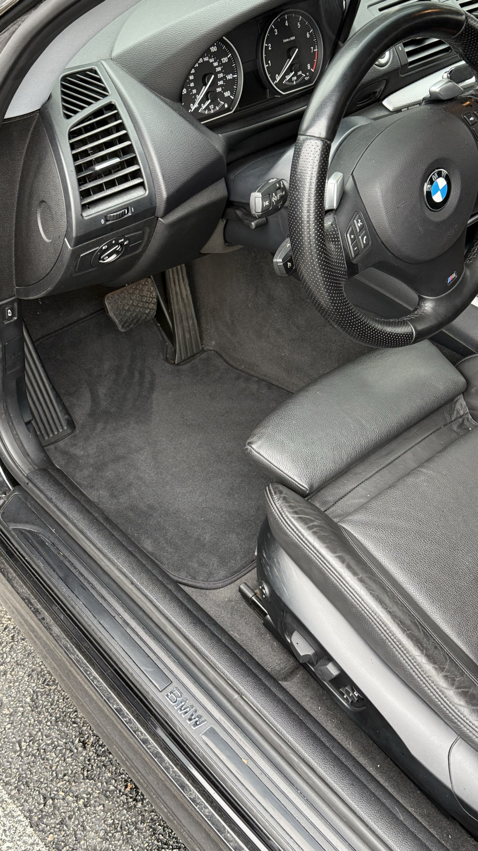 New oem carpet floor mats — BMW 1 series Coupe (E82), 3 л, 2008 года ...