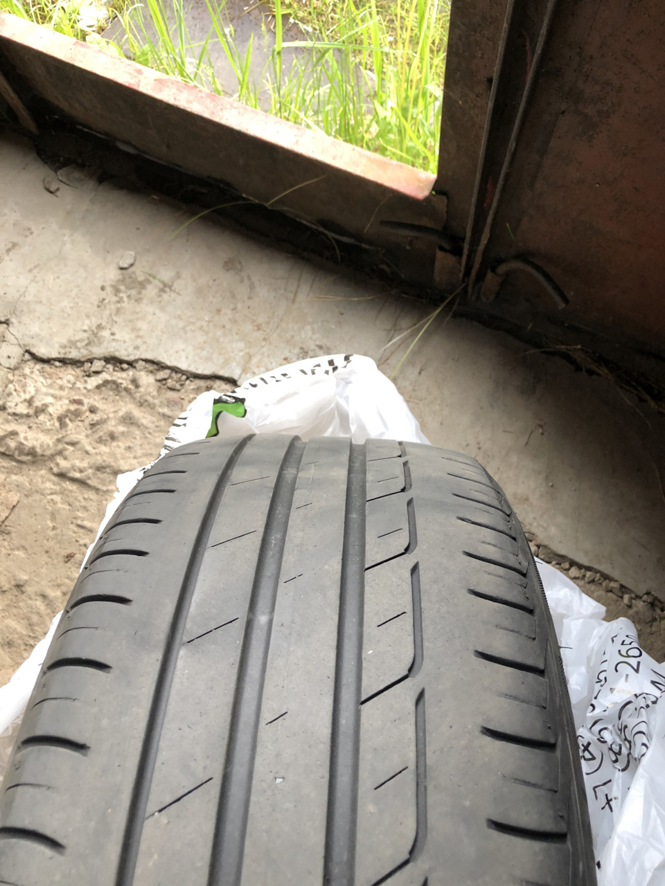 Bridgestone R17 — Skoda Octavia A7 Mk3, 1,8 л, 2019 года | шины | DRIVE2