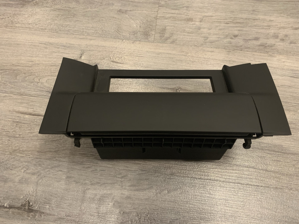 Комплект штатной магнитолы Citroen C4 B7 на Citroen C4 (2G), Citroen C4 ...