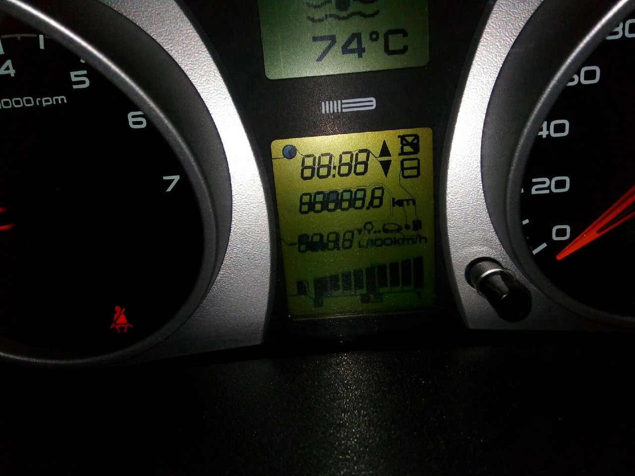 поломка приборной панели — Lada Гранта лифтбек, 1,6 л, 2016 года ...