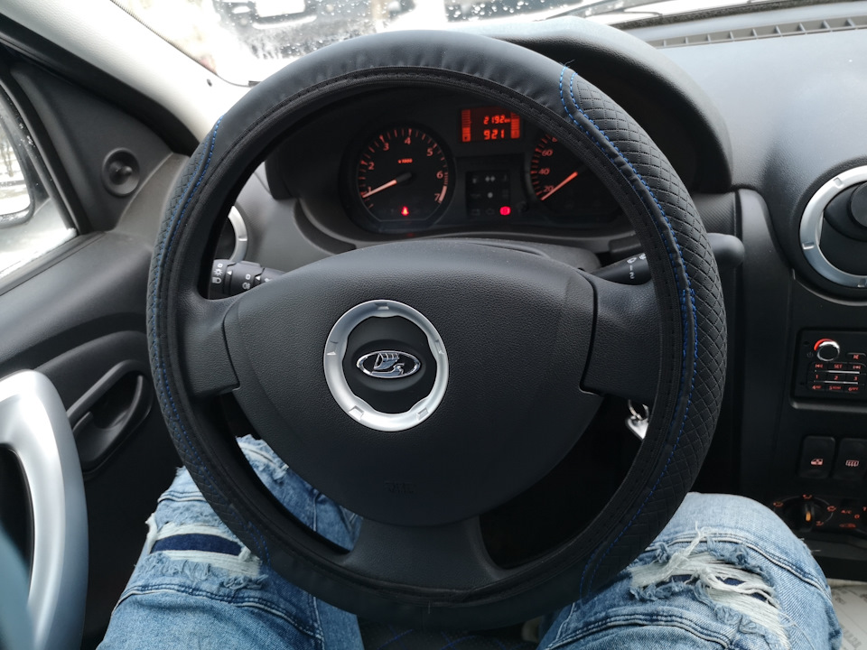 чехол на руль — Lada Ларгус, 1,6 л, 2019 года | аксессуары | DRIVE2