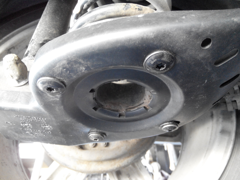 Защитные накладки задних стоек Audi A2 — Audi A2, 1,4 л, 2001 года ...