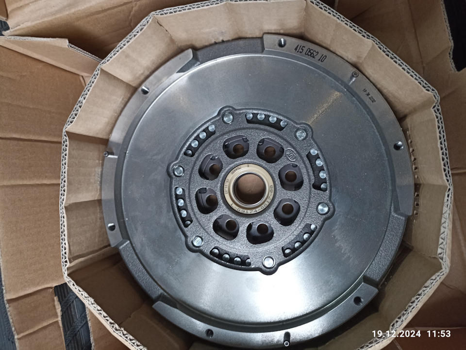 Замена комплекта сцепления с маховиком. — Ford Tourneo/Transit Custom ...