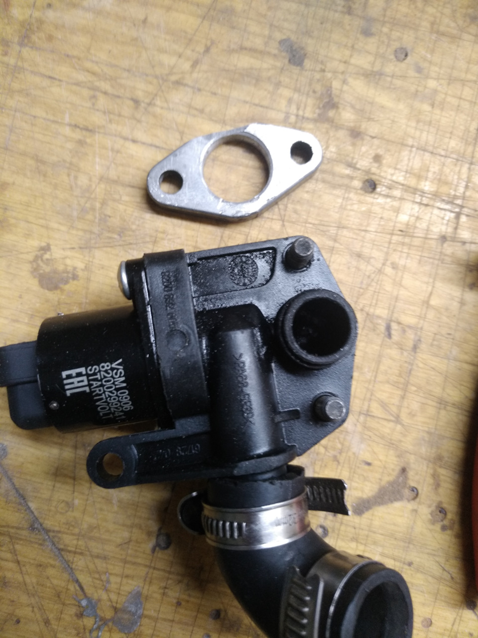 8200299241 Актуатор (клапан х.х.) Рено Megane, Clio K7M, Laguna Logan ...