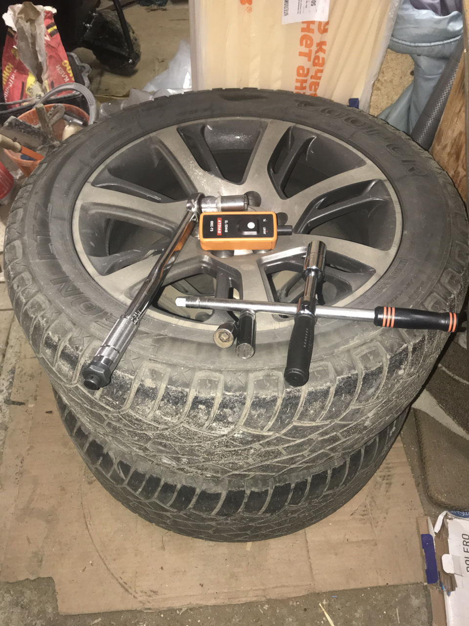 Подсветка в ноги — Opel Astra J, 1,4 л, 2011 года | своими руками | DRIVE2