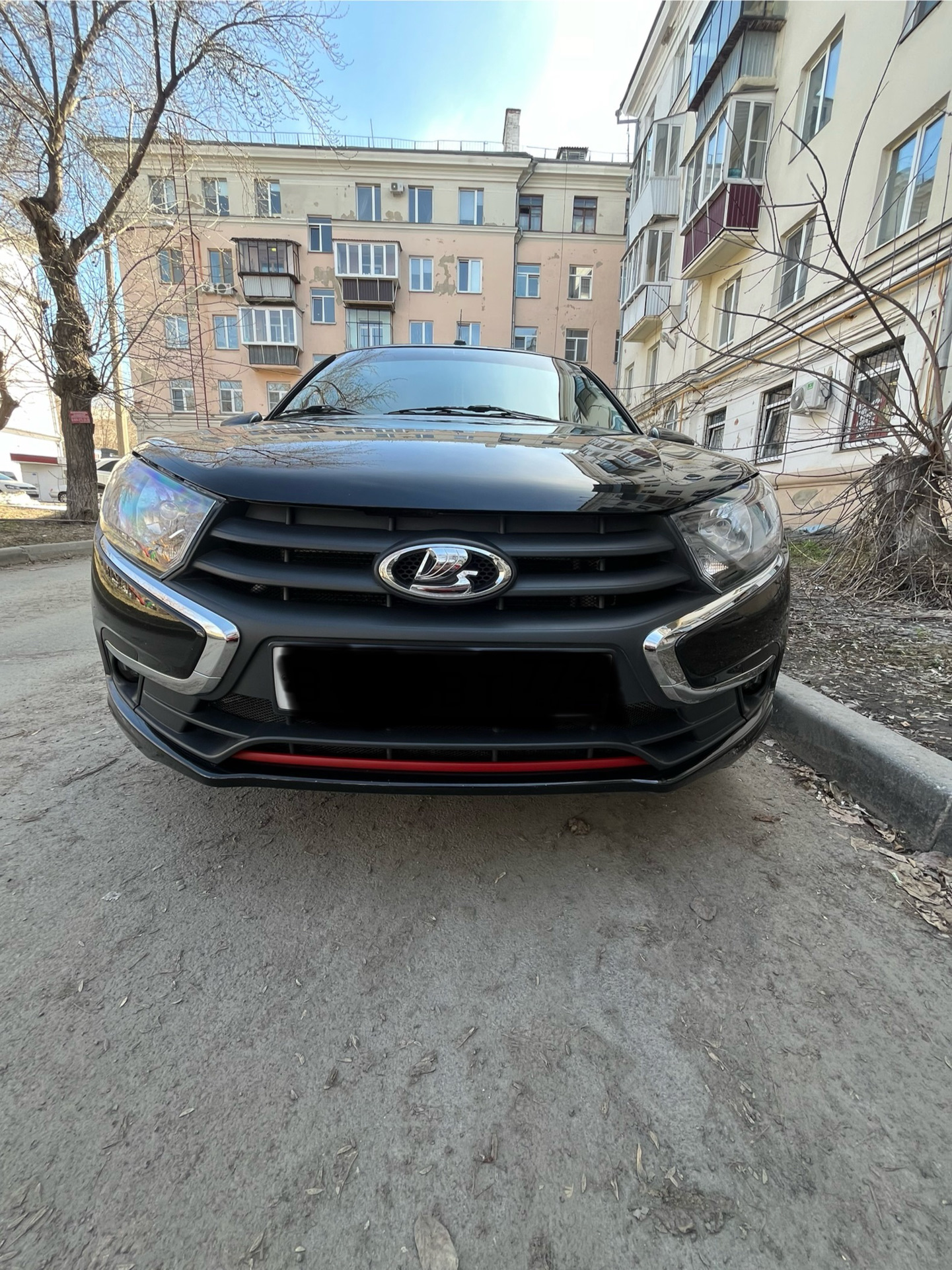 Красная полоска в бампер — Lada Гранта (2G) FL, 1,6 л, 2023 года ...