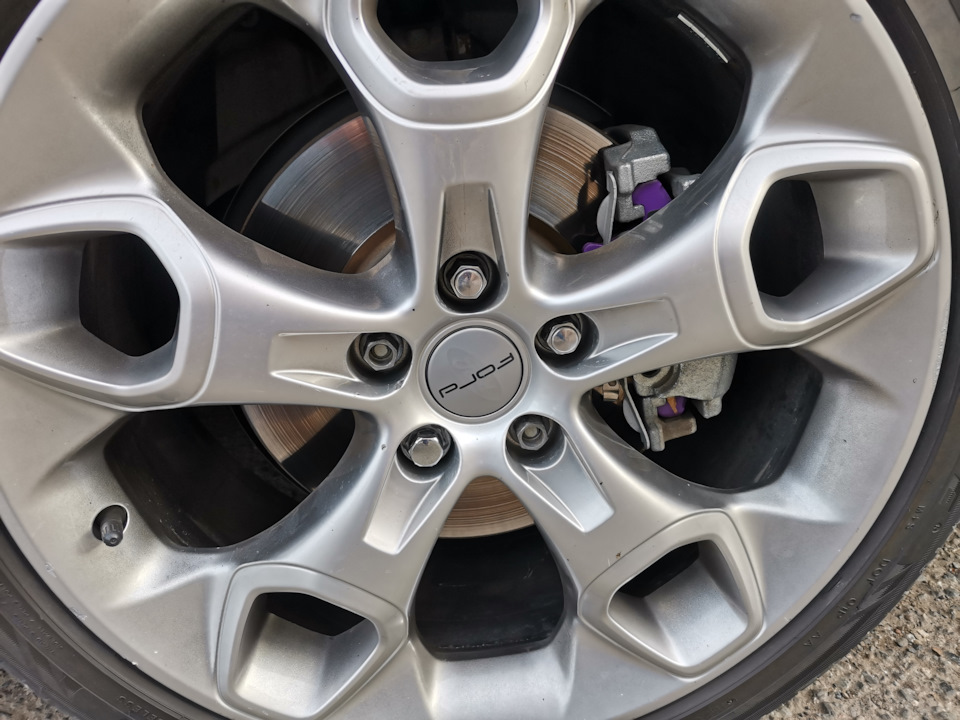 Гайки кончились… — Ford Mondeo V, 2,5 л, 2015 года | колёсные диски ...