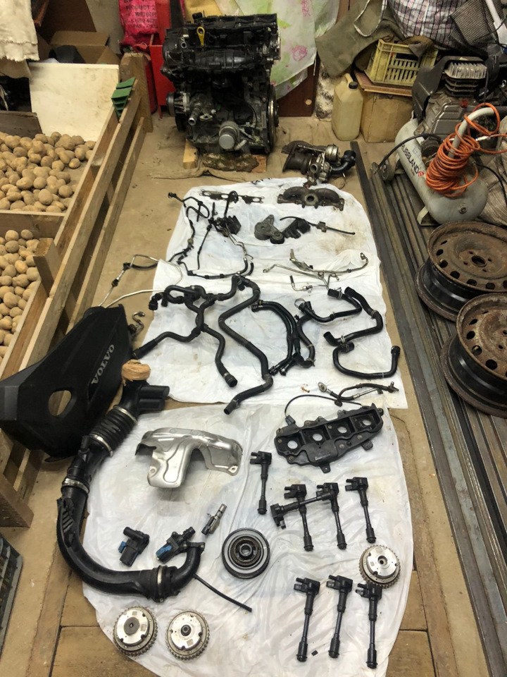 31274170 Патрубок бачка расширительный Volvo | Запчасти на DRIVE2