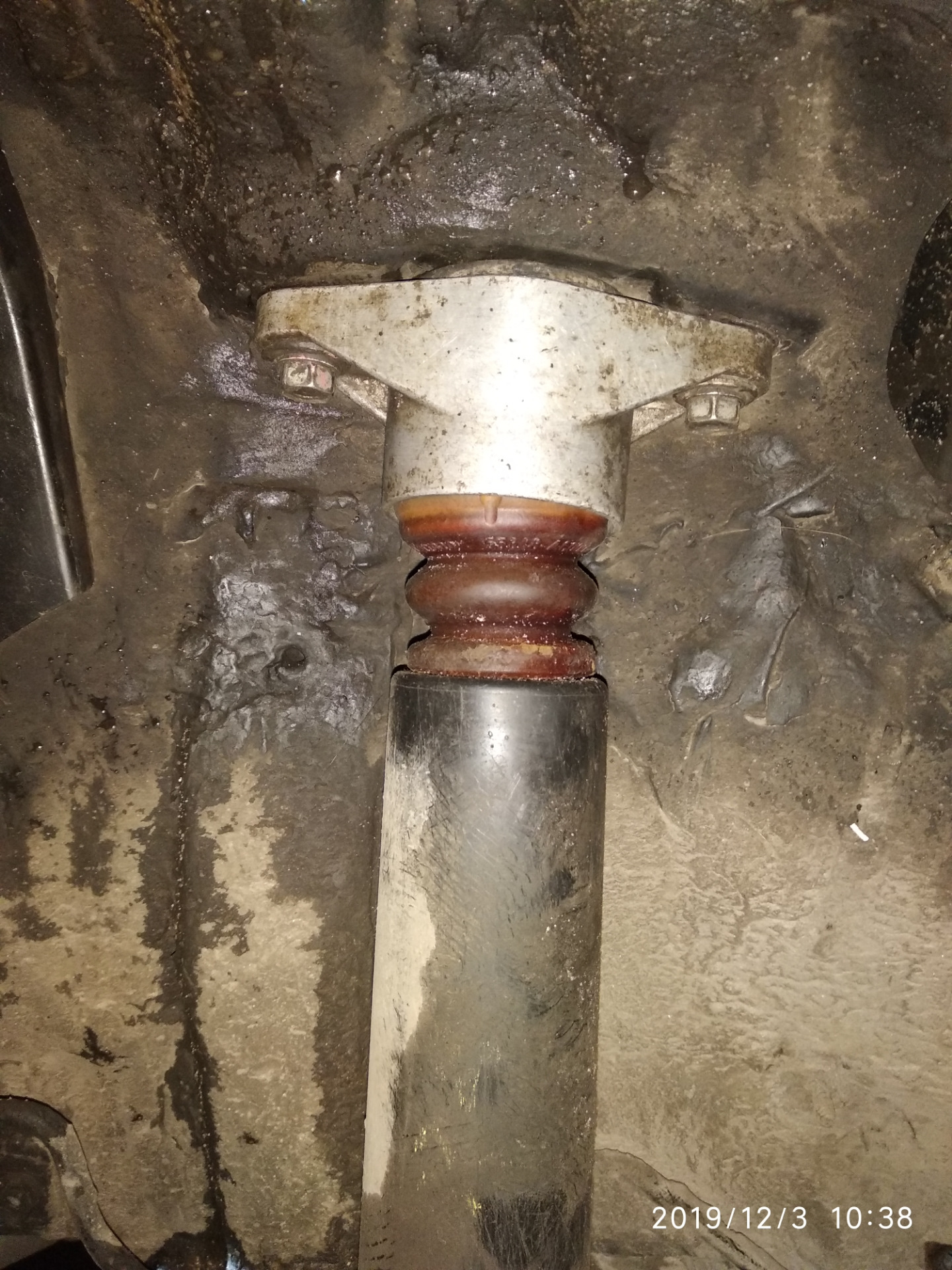 Замена задних пружин Lesjofors 4237245 — KIA Ceed (2G), 1,6 л, 2013 ...